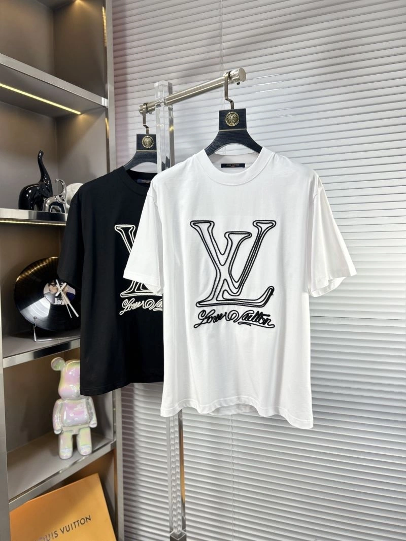 High accuracy Louis Vuitton T-Shirts