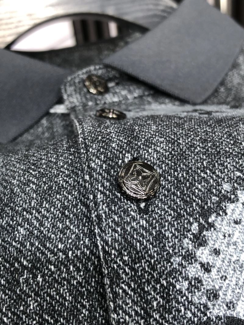 Factory-made Louis Vuitton T-Shirts