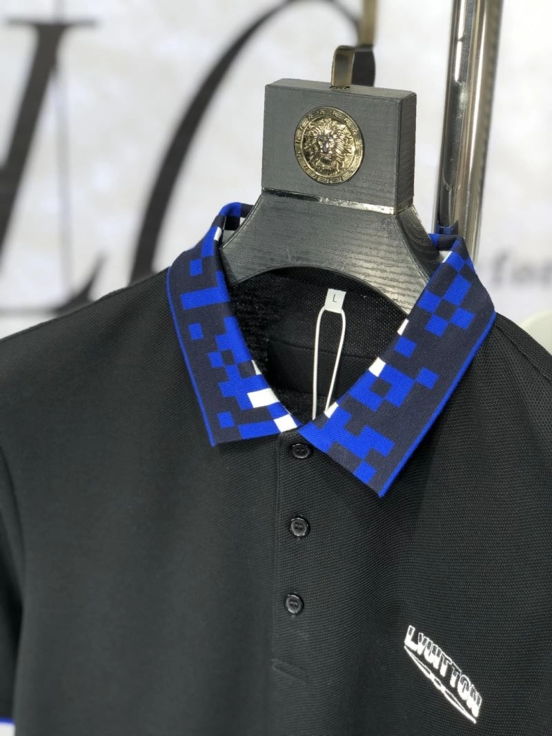 Accurate model Louis Vuitton T-Shirts