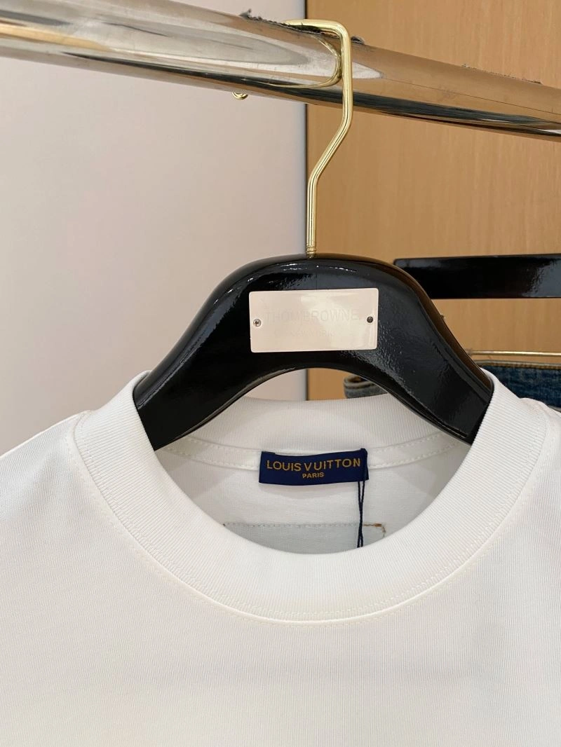 Top match Louis Vuitton T-Shirts