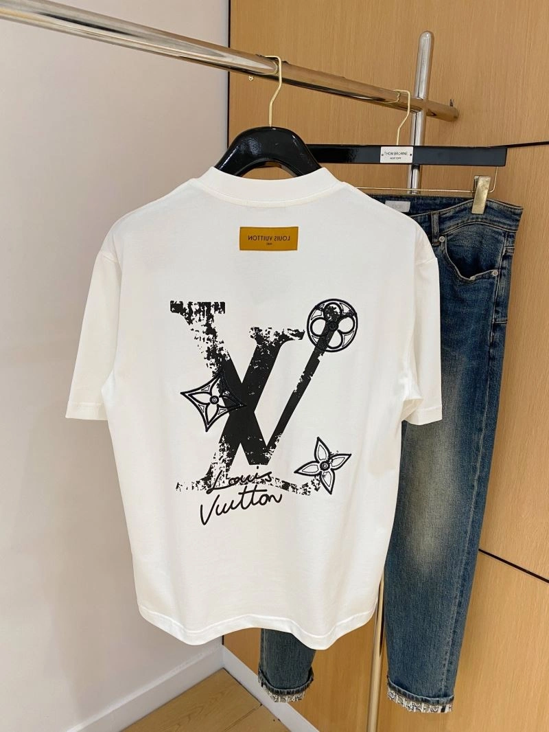 Top match Louis Vuitton T-Shirts