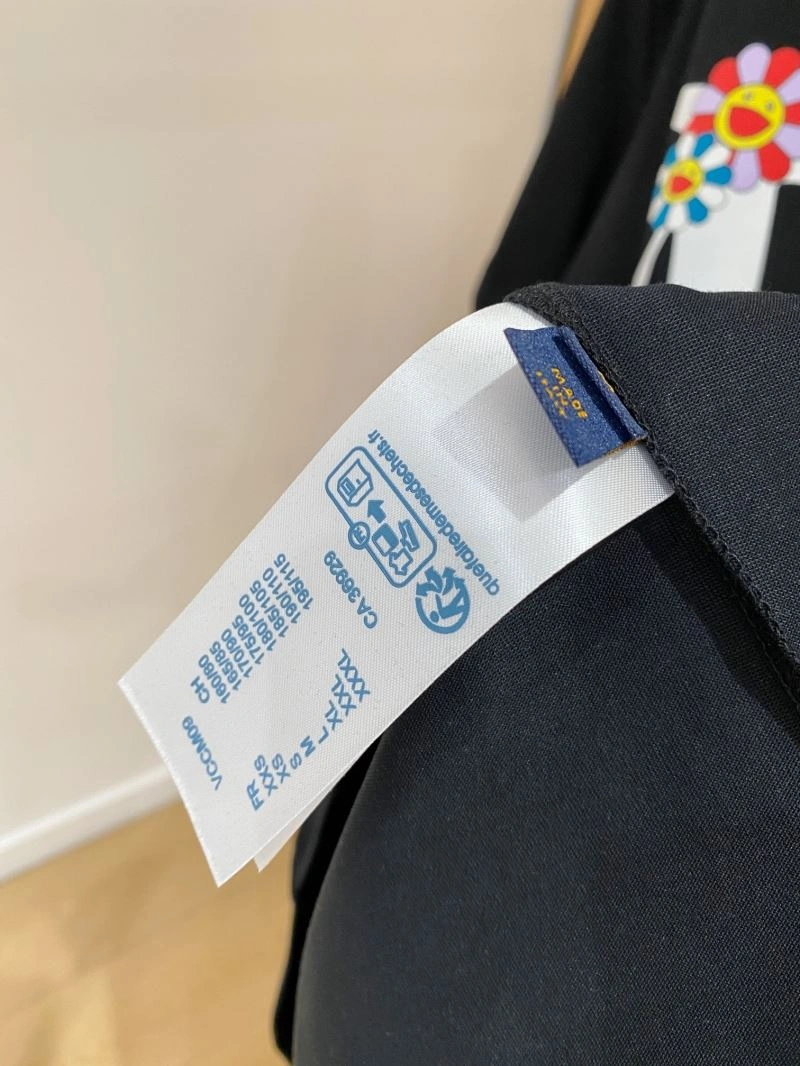 Precise copy Louis Vuitton T-Shirts