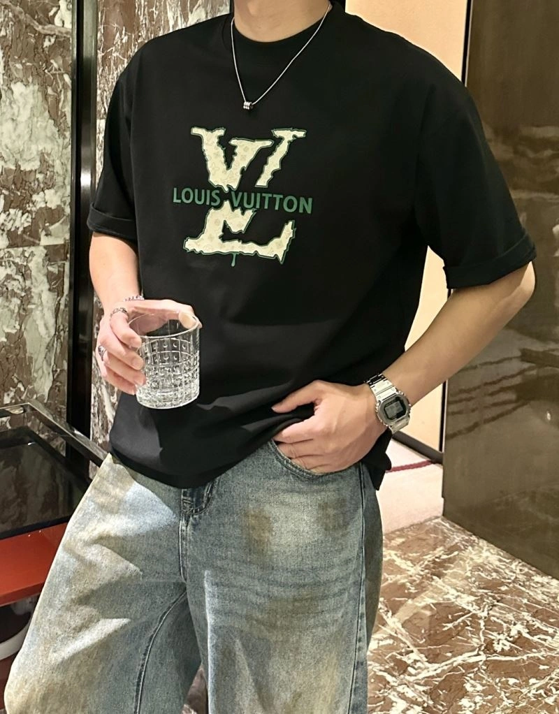 Top match Louis Vuitton T-Shirts