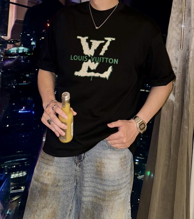 Top match Louis Vuitton T-Shirts