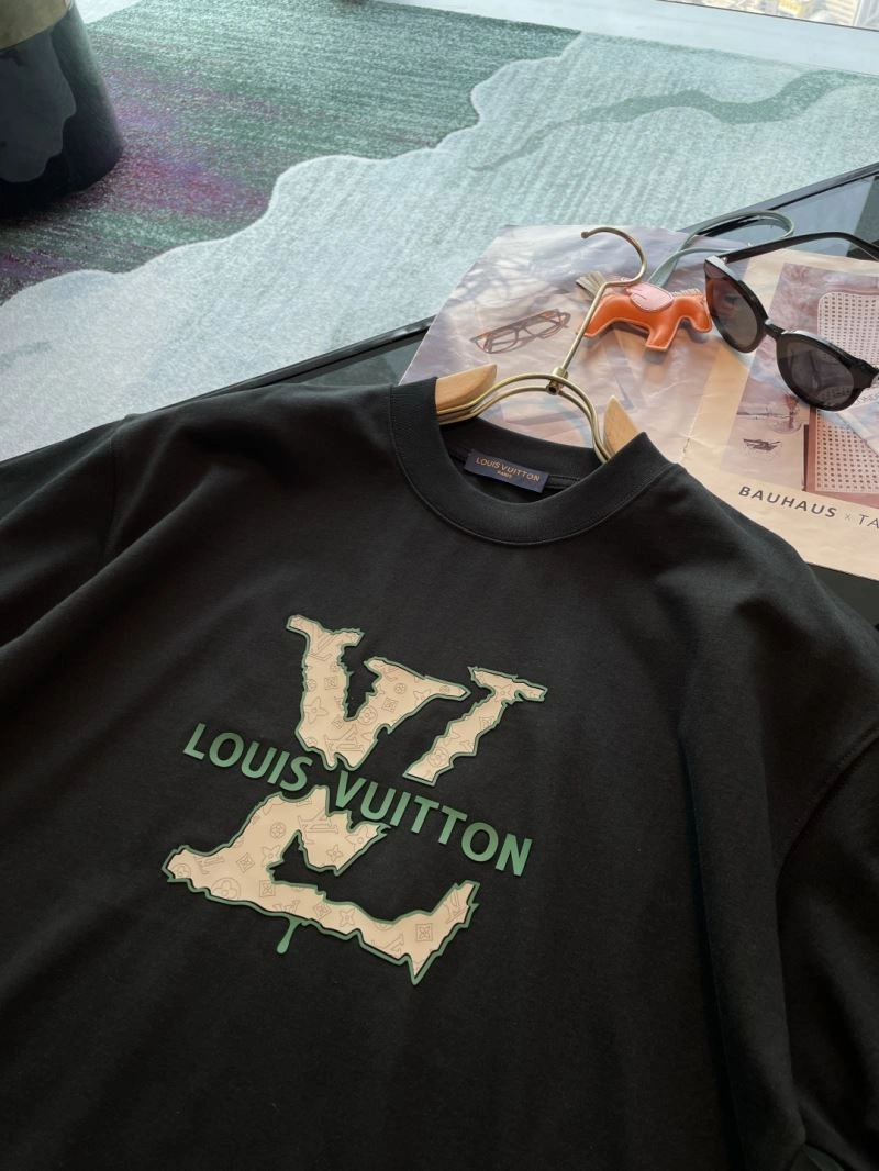 Top match Louis Vuitton T-Shirts