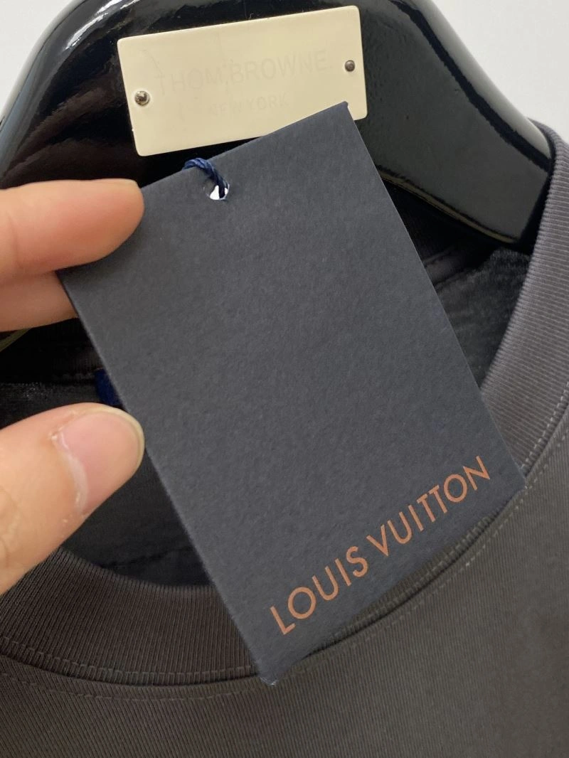 Low-cost Louis Vuitton T-Shirts