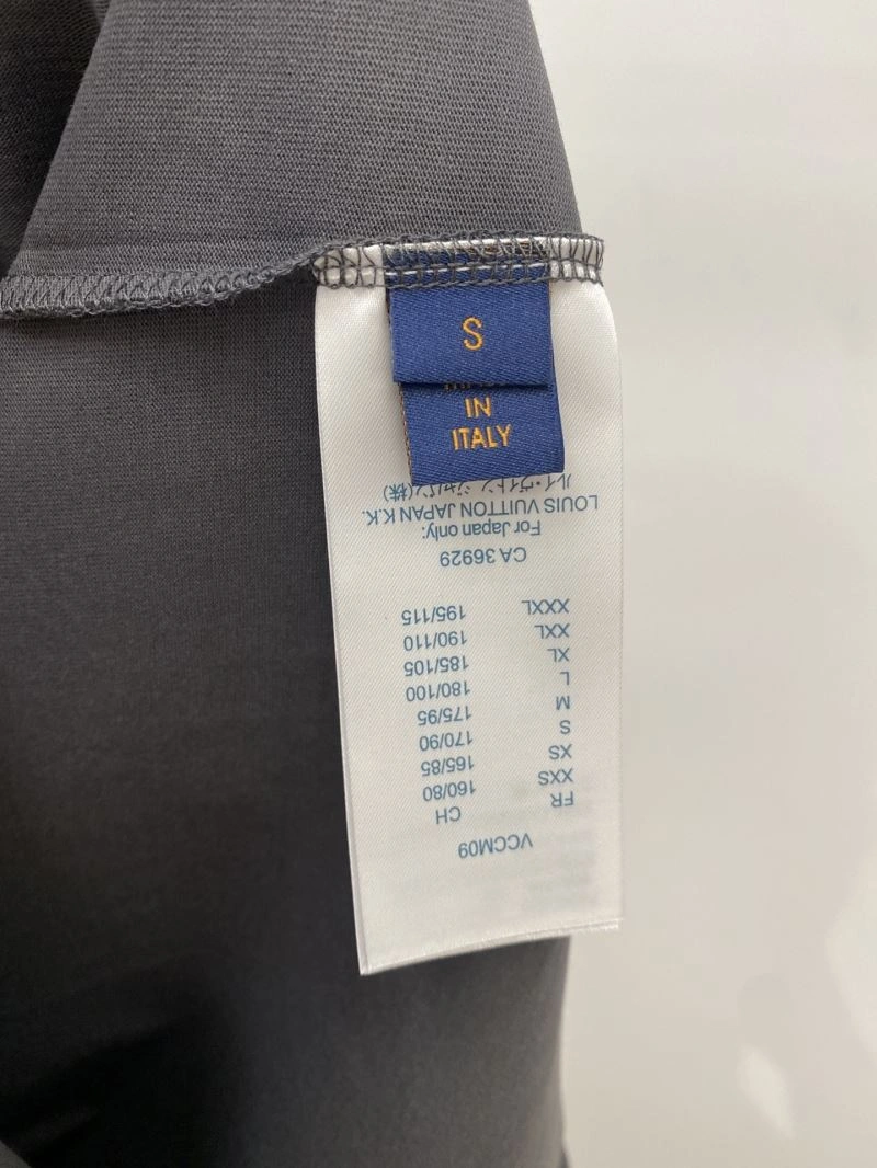 Low-cost Louis Vuitton T-Shirts