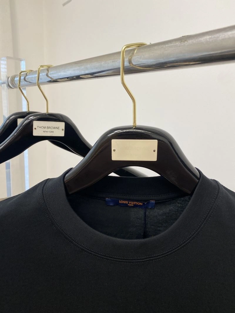 Top match Louis Vuitton T-Shirts