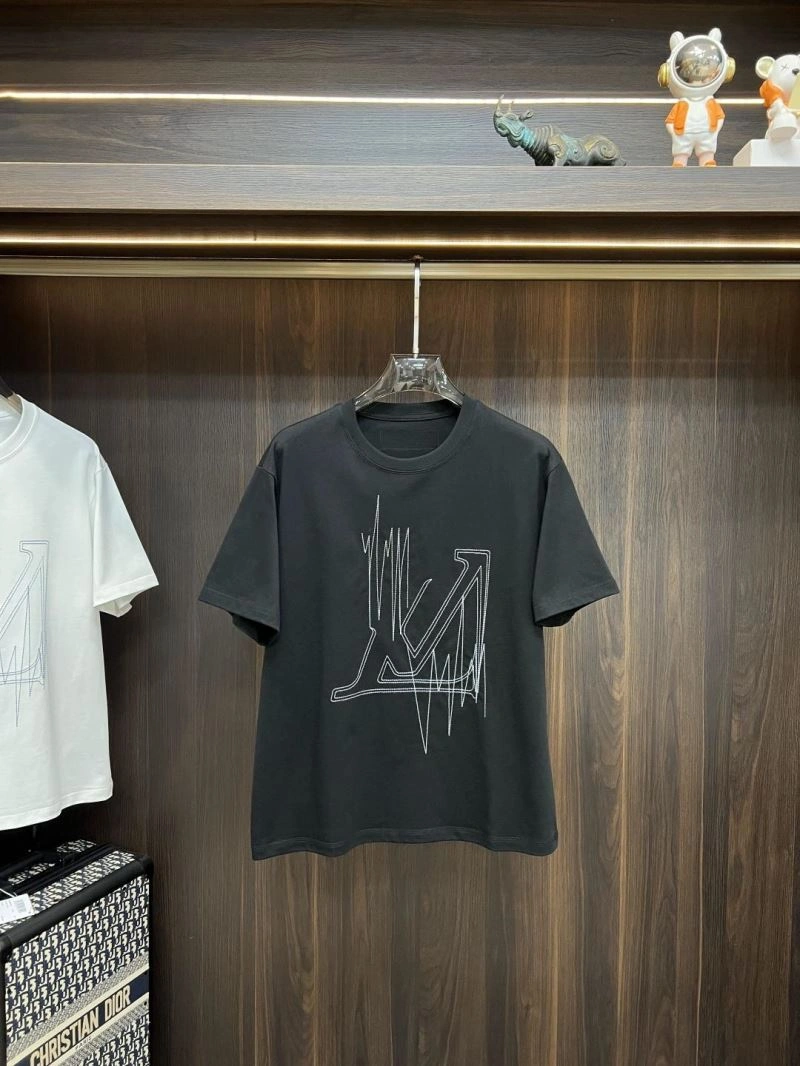 Bargain Louis Vuitton T-Shirts
