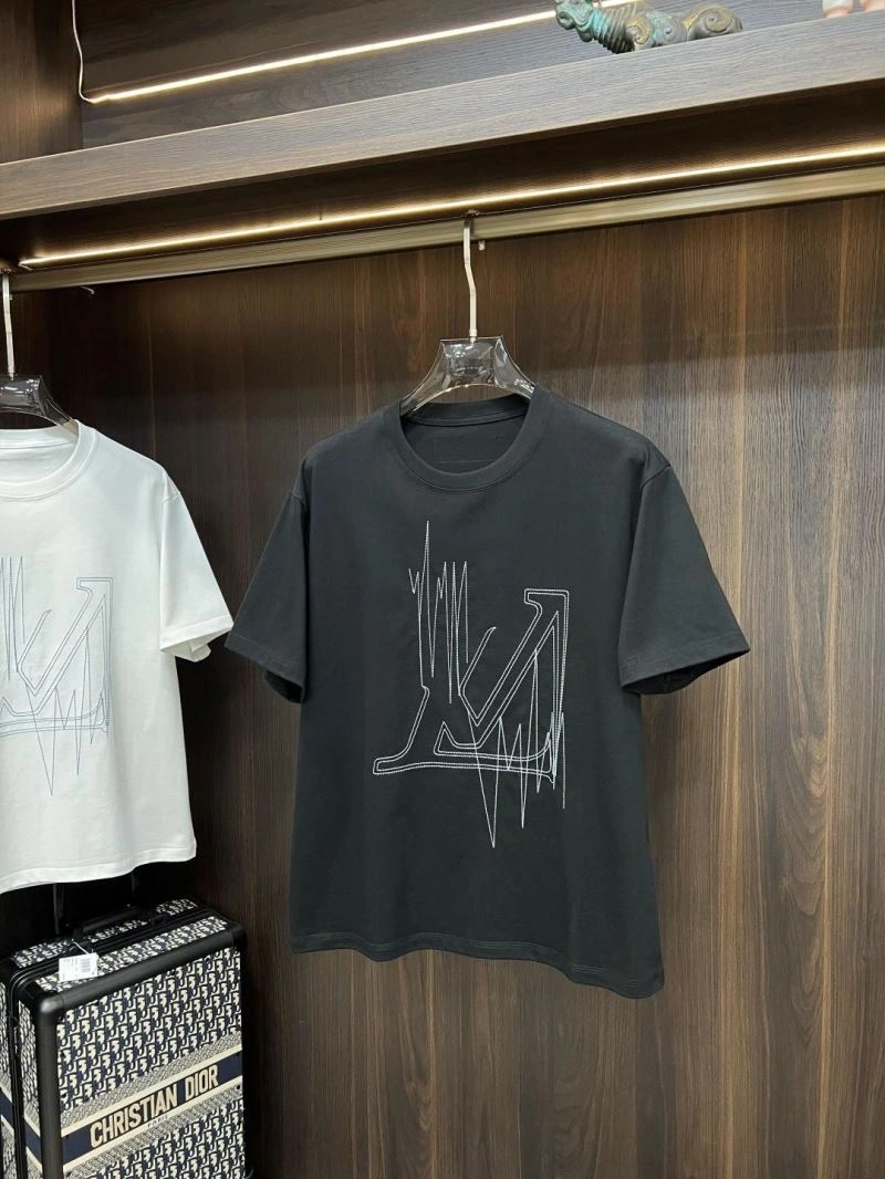 Bargain Louis Vuitton T-Shirts