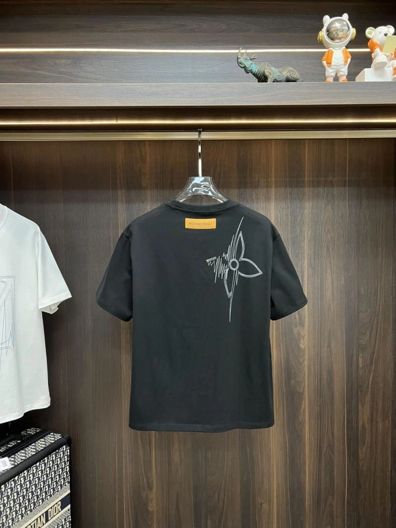 Bargain Louis Vuitton T-Shirts
