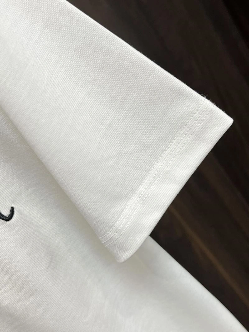 Discounted Louis Vuitton T-Shirts