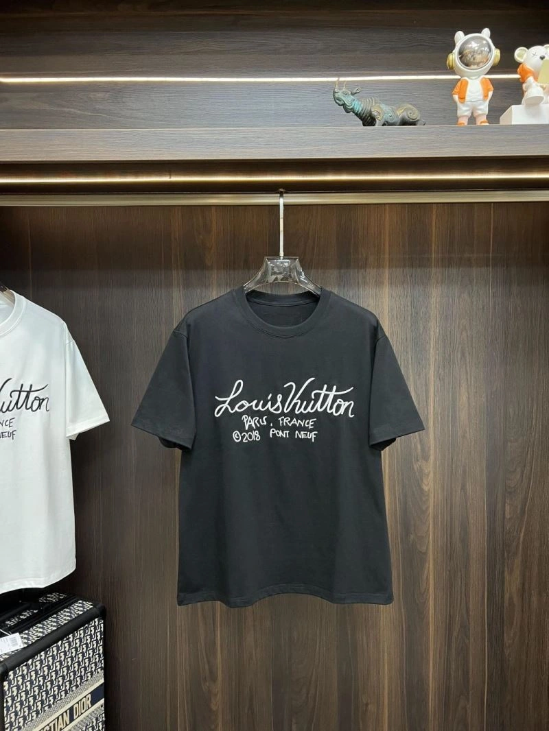 Precise copy Louis Vuitton T-Shirts