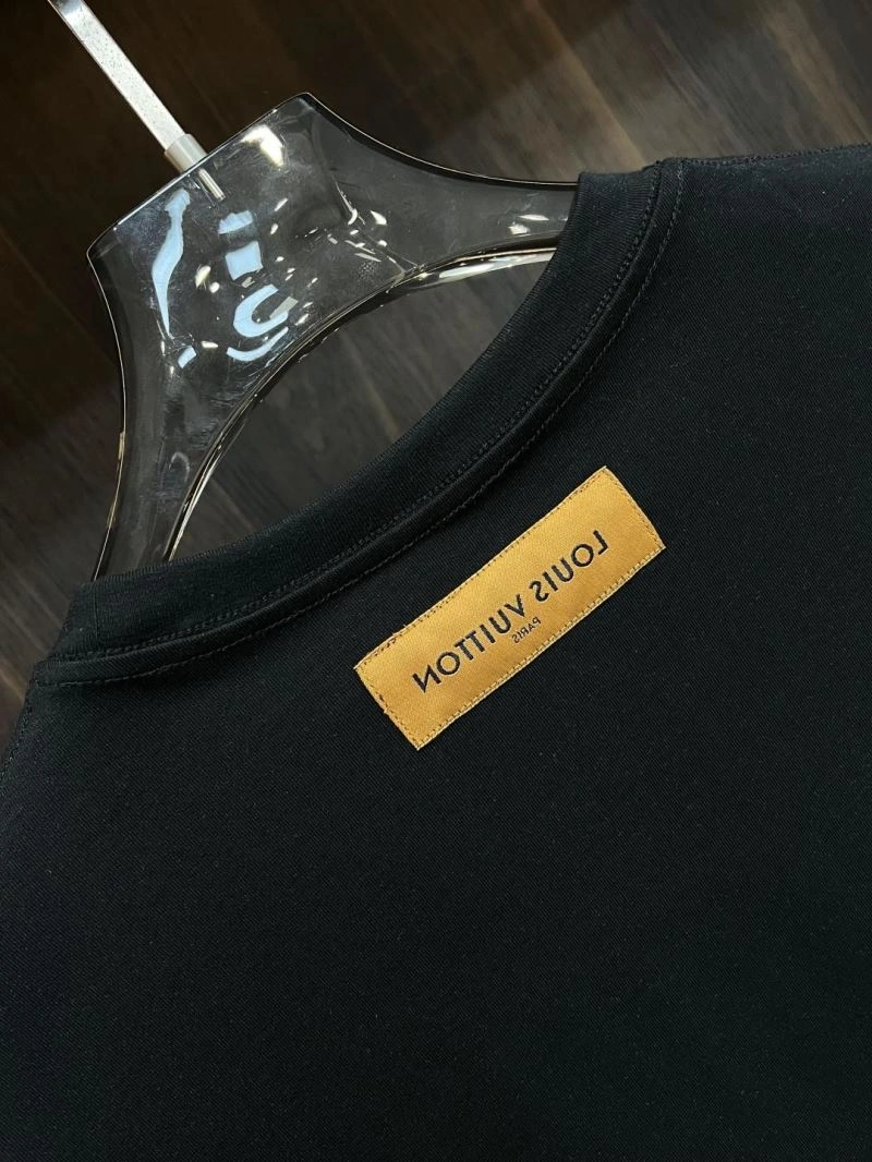 Precise copy Louis Vuitton T-Shirts