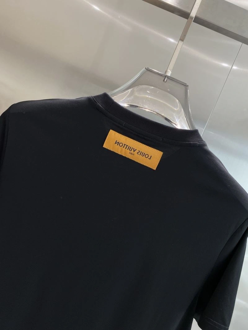 Precise copy Louis Vuitton T-Shirts