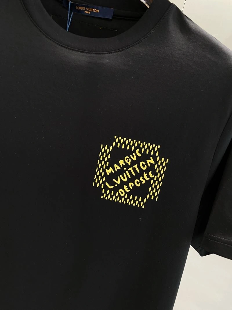 Low-cost Louis Vuitton T-Shirts