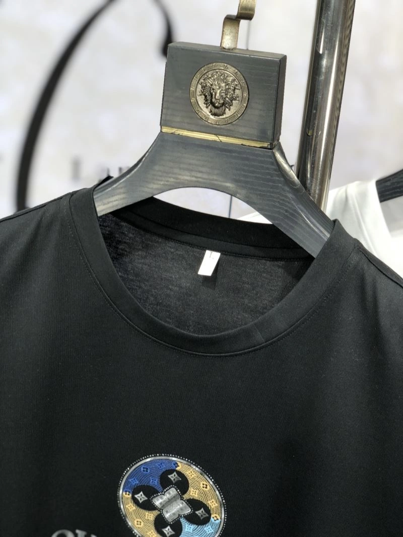 Exact replica Louis Vuitton T-Shirts