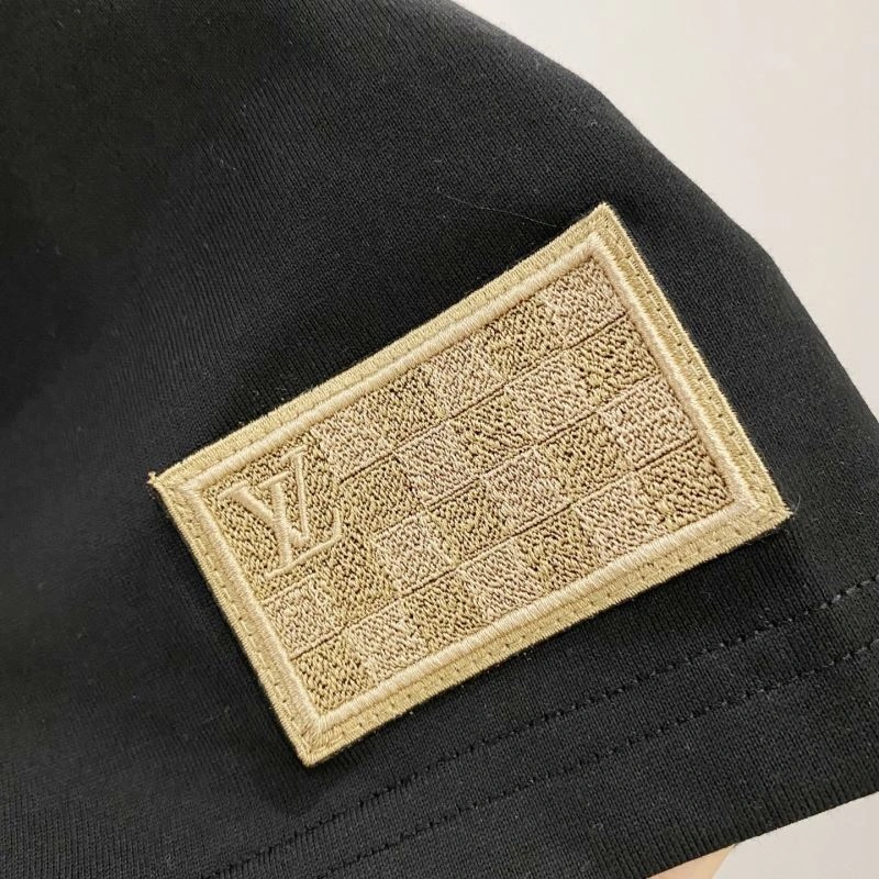 Low-cost Louis Vuitton T-Shirts