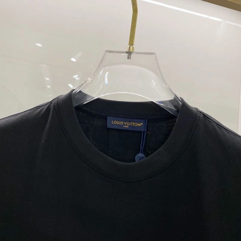 Low-cost Louis Vuitton T-Shirts