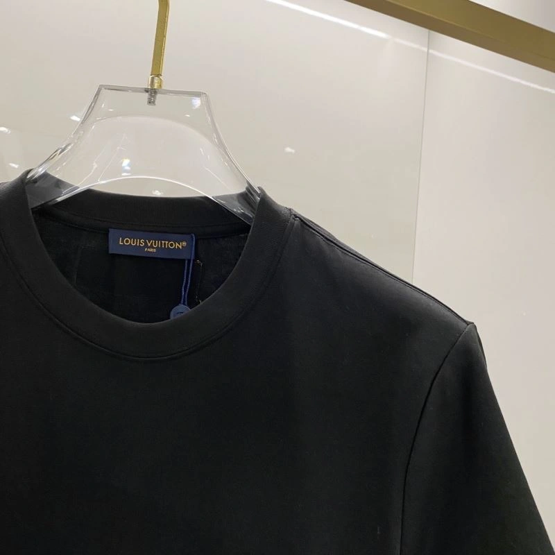 Low-cost Louis Vuitton T-Shirts