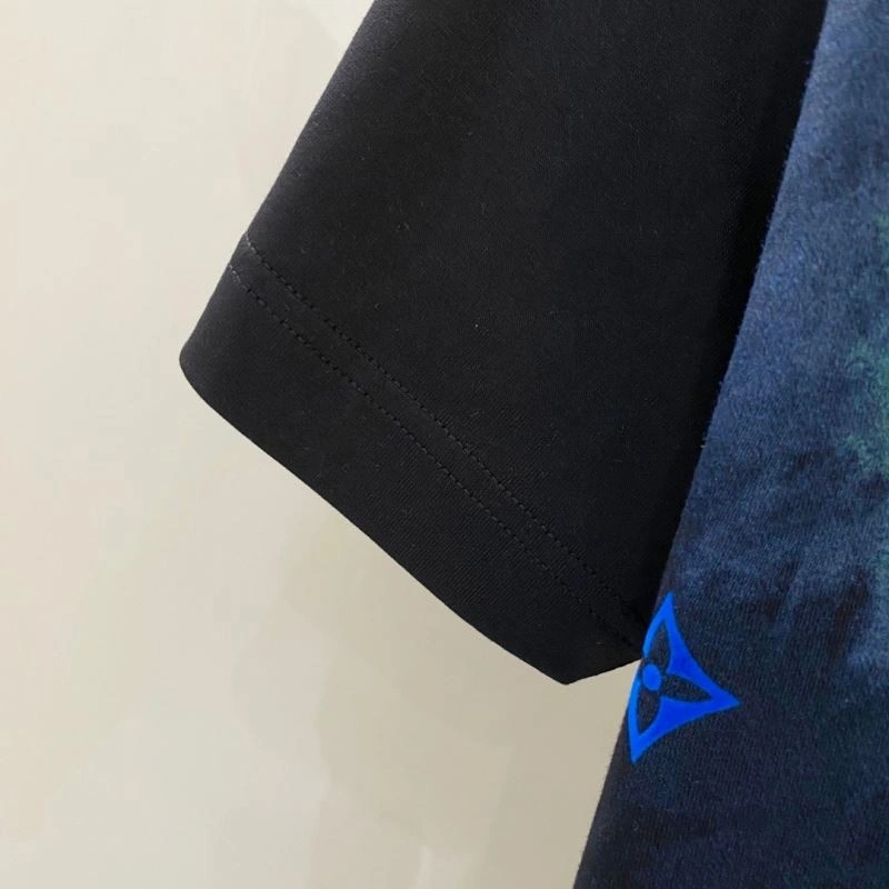 Indistinguishable Louis Vuitton T-Shirts