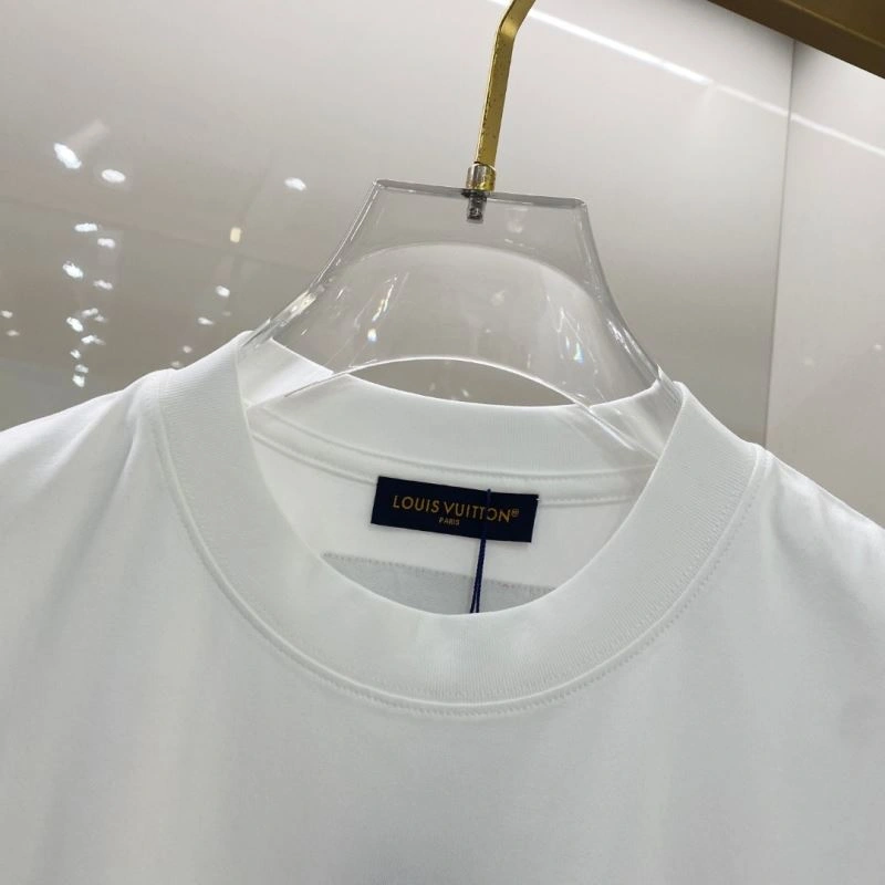 Low-cost Louis Vuitton T-Shirts