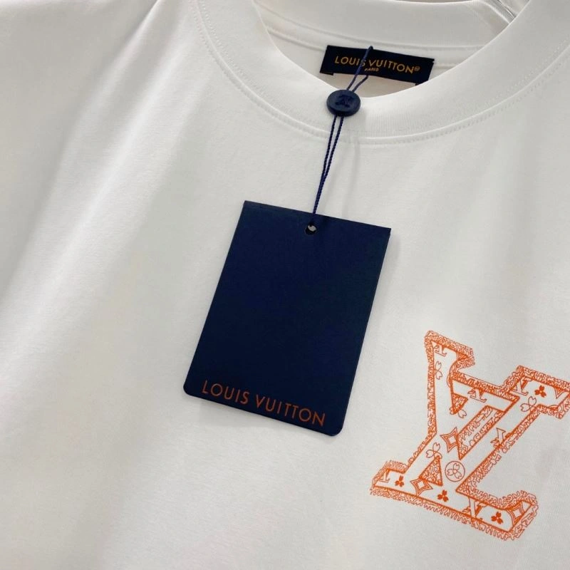 Low-cost Louis Vuitton T-Shirts