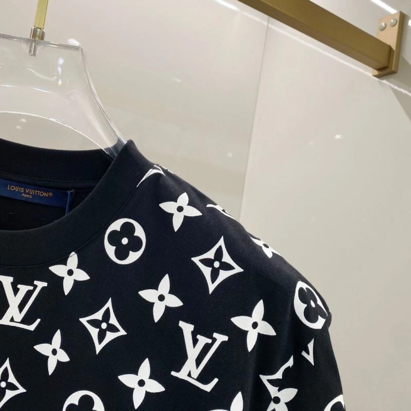 Reasonably priced Louis Vuitton T-Shirts
