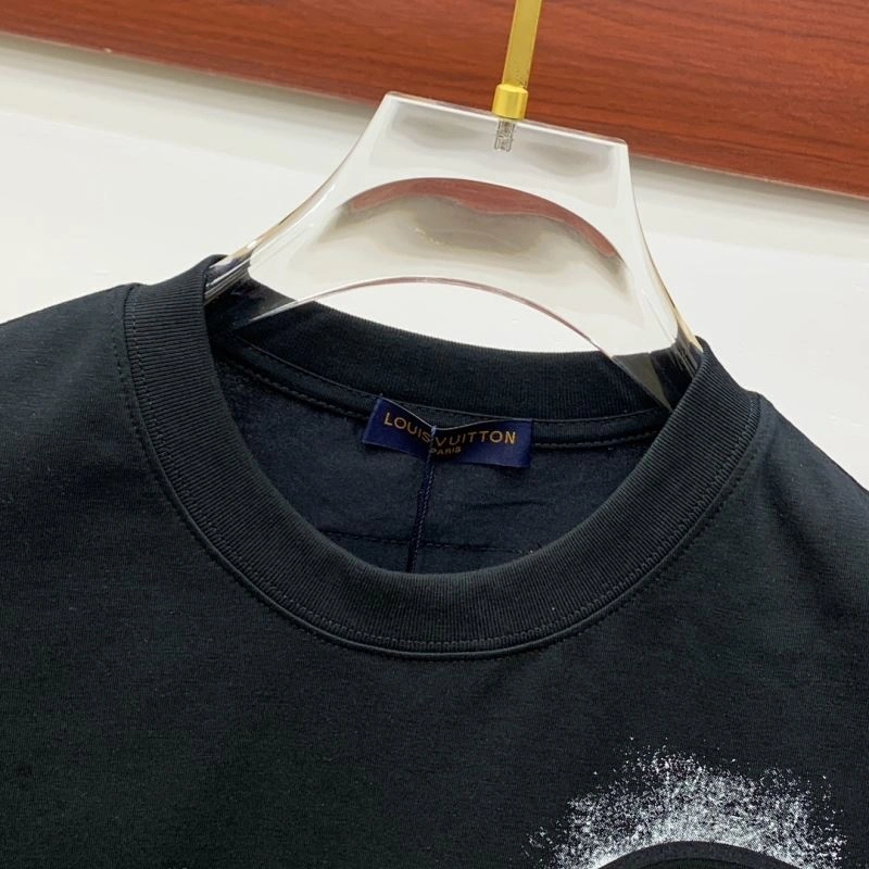 Top match Louis Vuitton T-Shirts