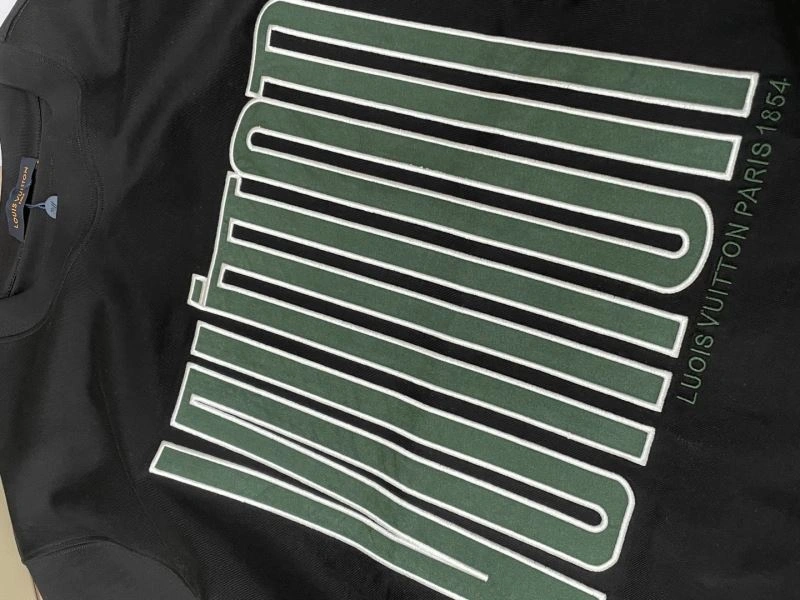 Inexpensive Louis Vuitton T-Shirts