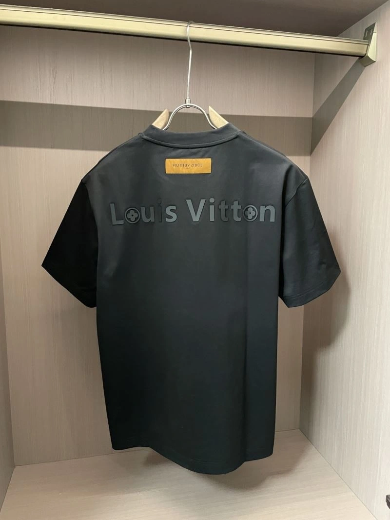 Bargain Louis Vuitton T-Shirts