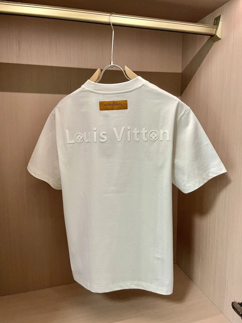 Bargain Louis Vuitton T-Shirts
