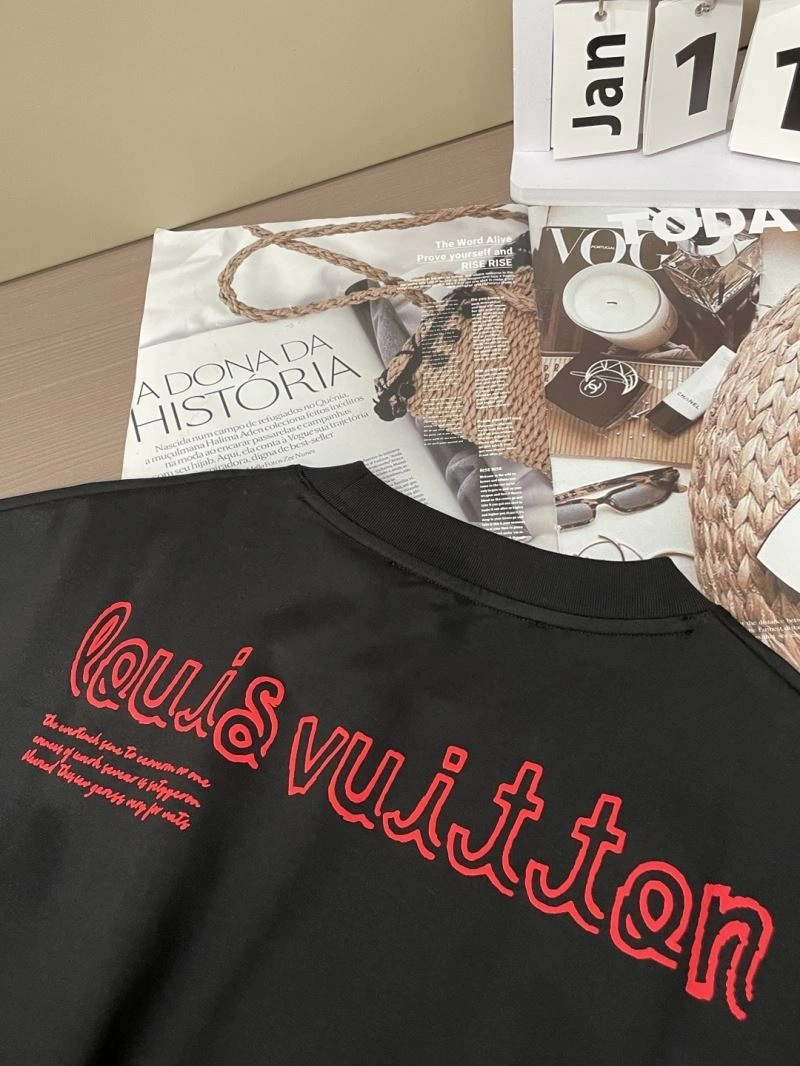 Bargain Louis Vuitton T-Shirts