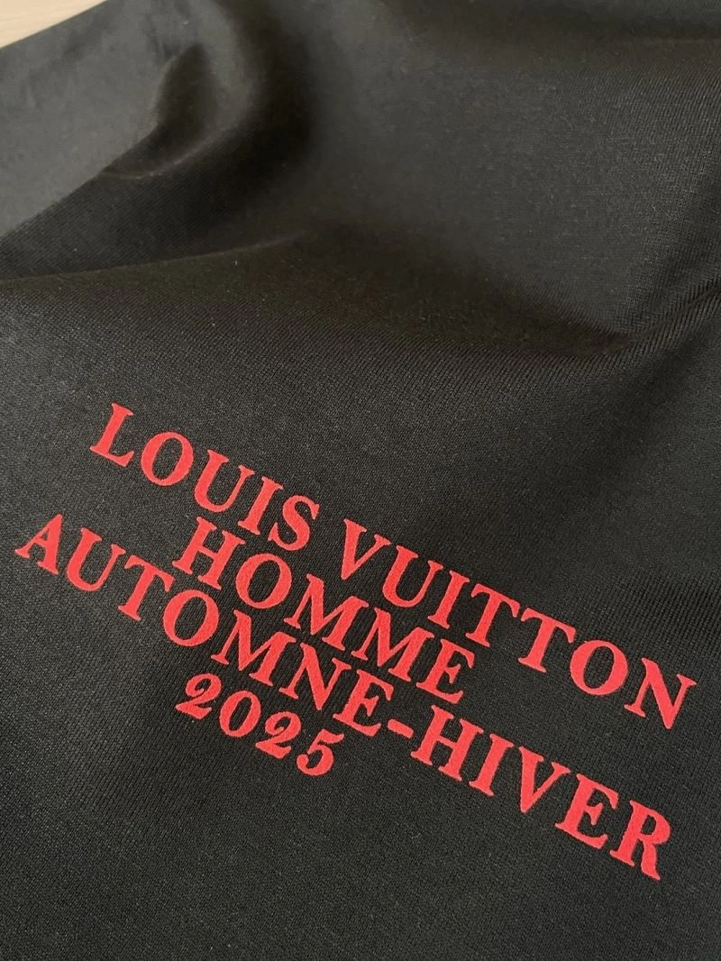 Bargain Louis Vuitton T-Shirts