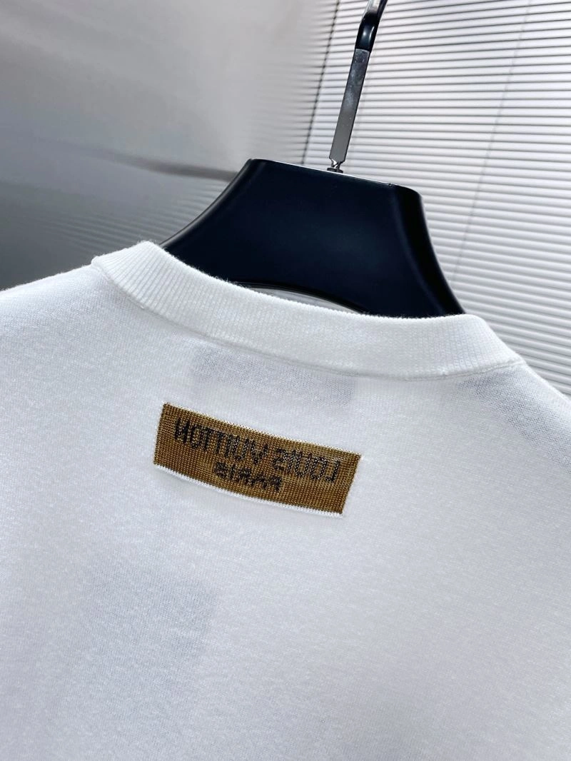 Reasonably priced Louis Vuitton T-Shirts