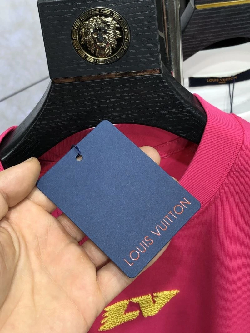 Exact replica Louis Vuitton T-Shirts