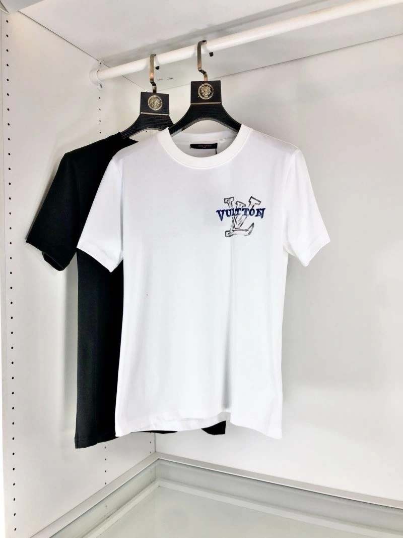 Indistinguishable Louis Vuitton T-Shirts