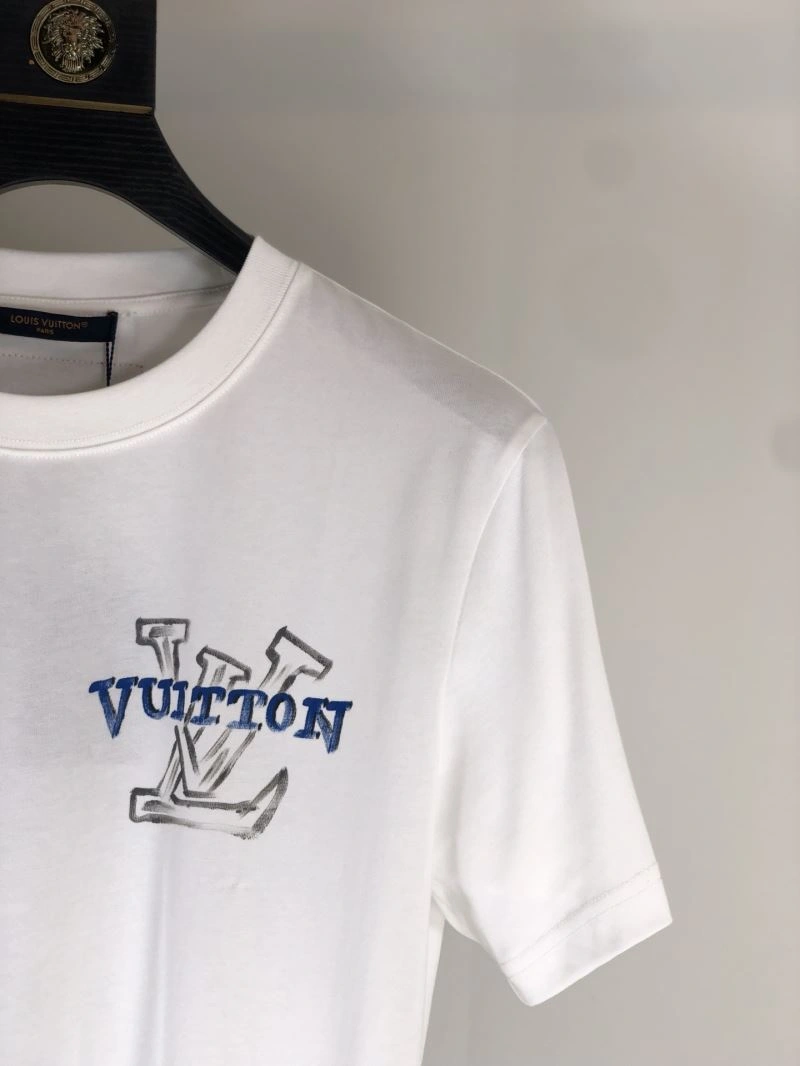 Indistinguishable Louis Vuitton T-Shirts