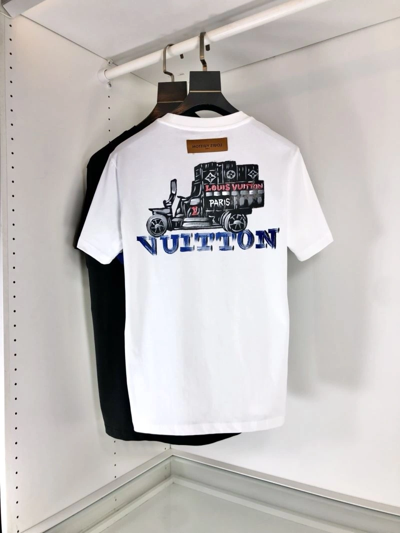Indistinguishable Louis Vuitton T-Shirts