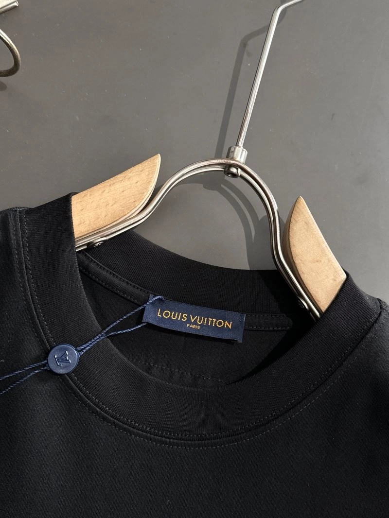 Low-cost Louis Vuitton T-Shirts