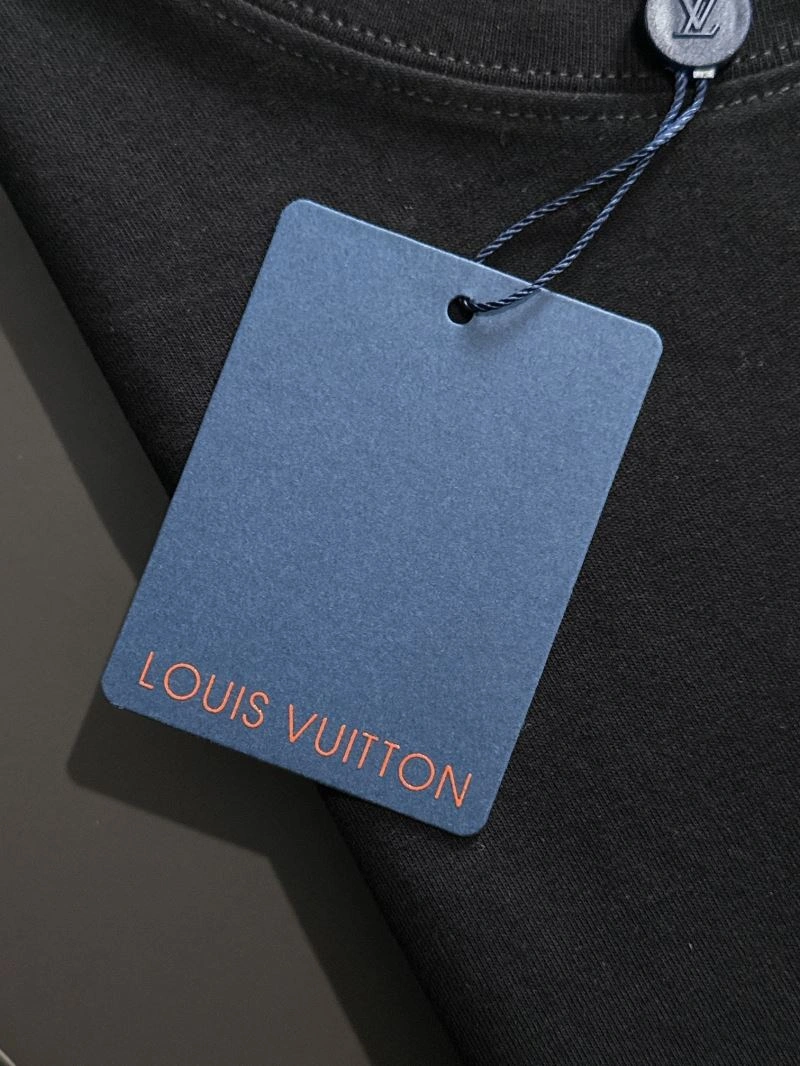 Low-cost Louis Vuitton T-Shirts