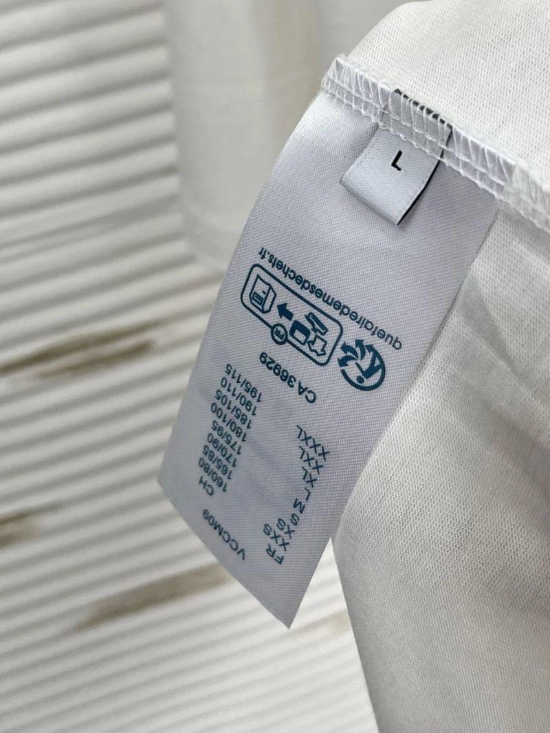 Top match Louis Vuitton T-Shirts