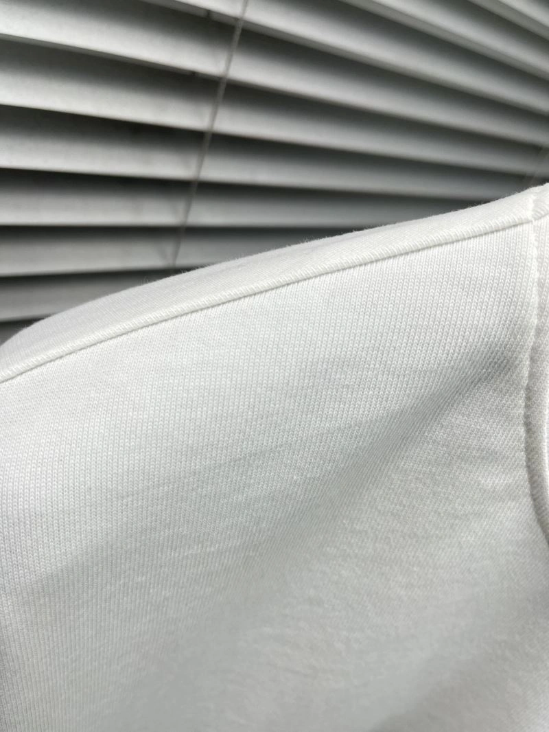 Inexpensive Louis Vuitton T-Shirts
