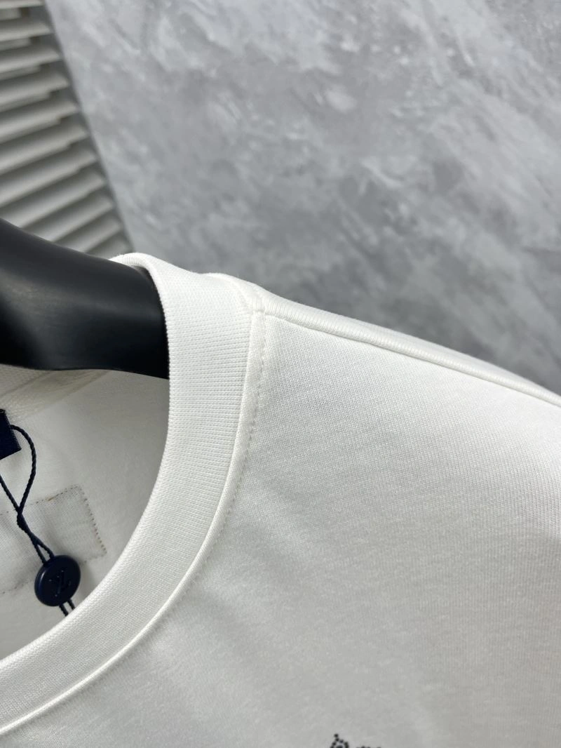 Cut-rate Louis Vuitton T-Shirts