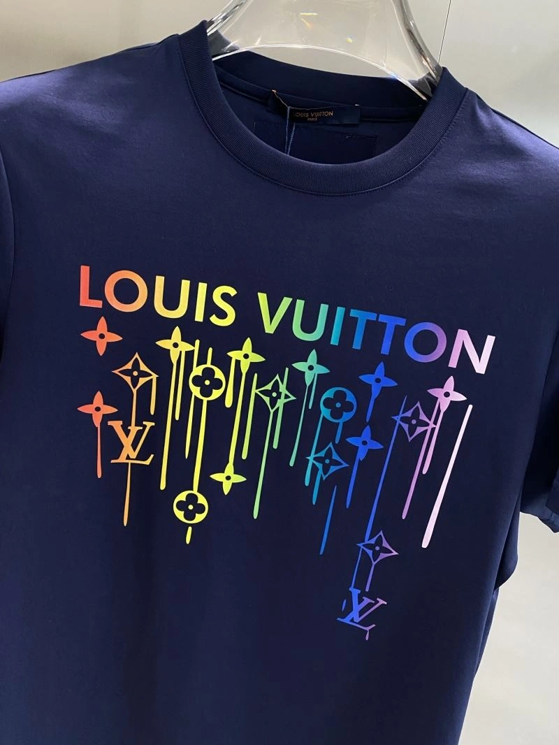 Indistinguishable Louis Vuitton T-Shirts
