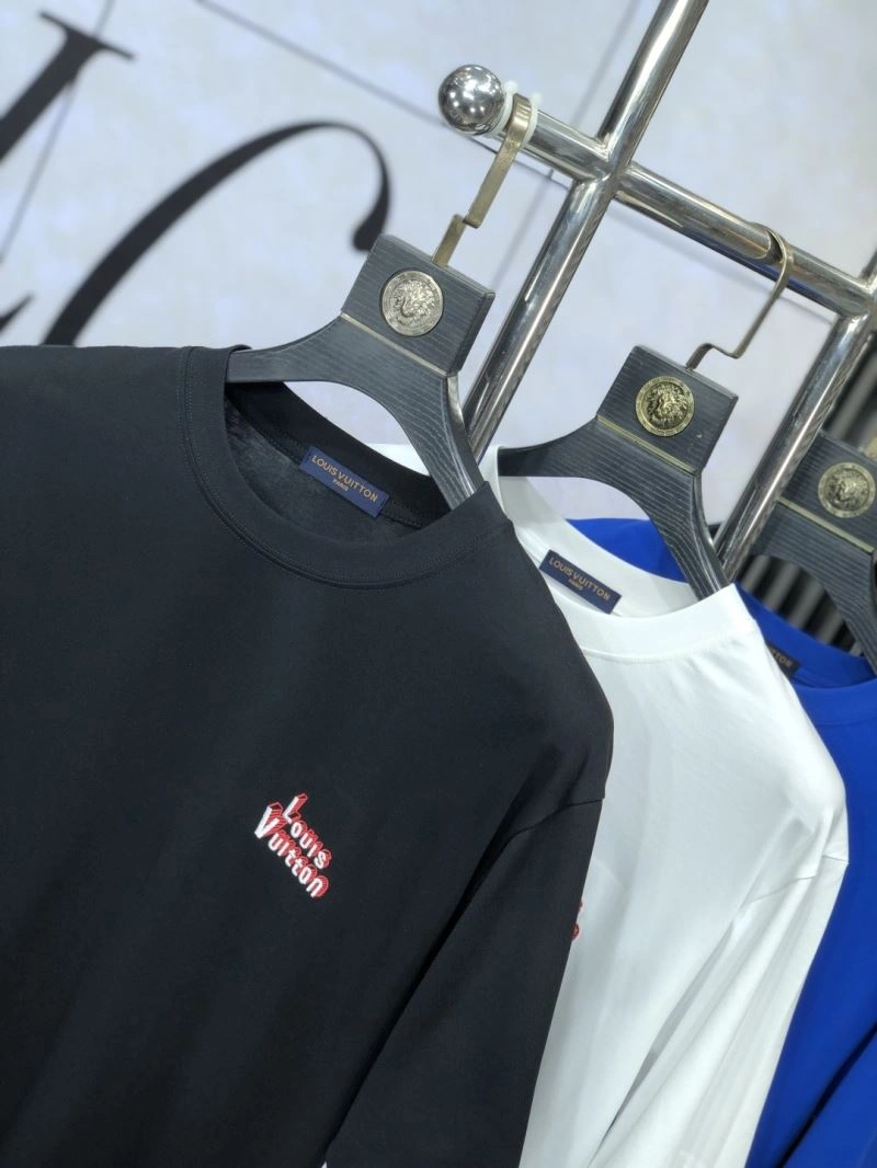 Bargain Louis Vuitton T-Shirts