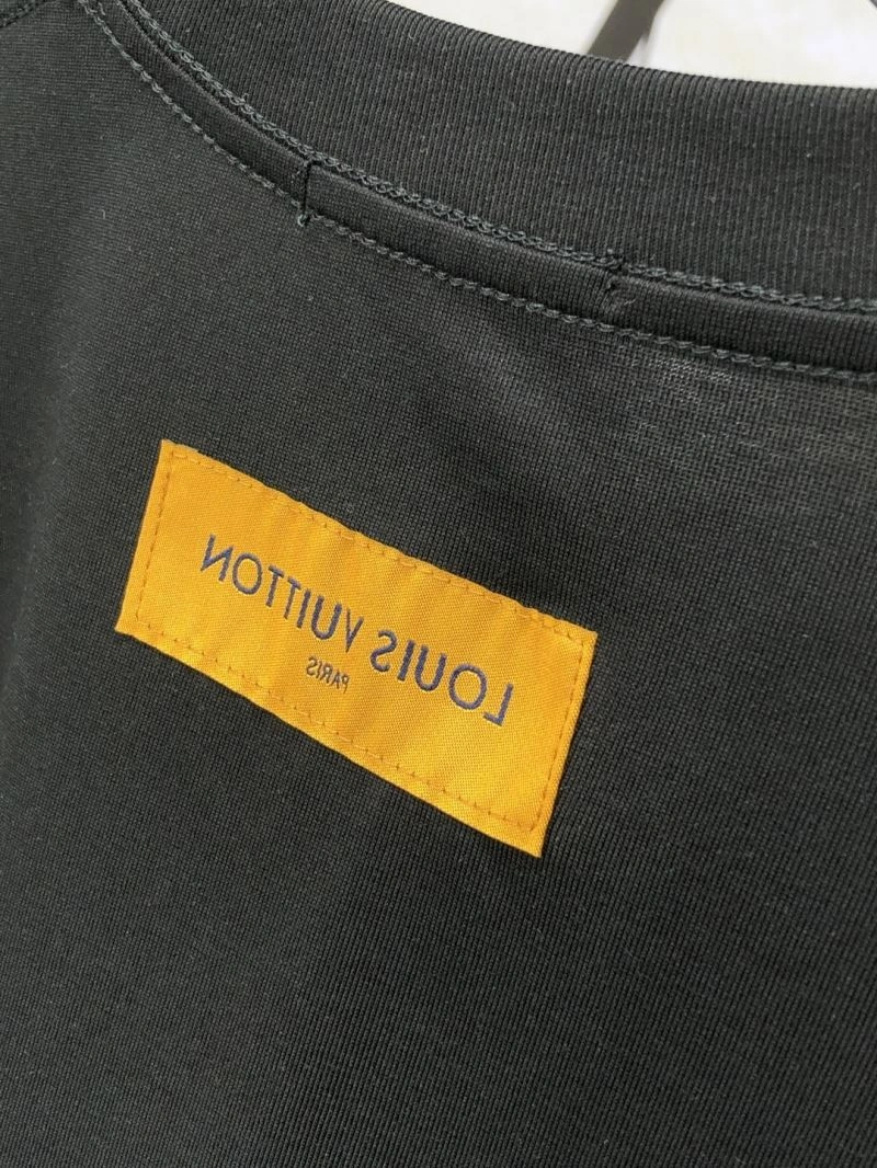 Bargain Louis Vuitton T-Shirts