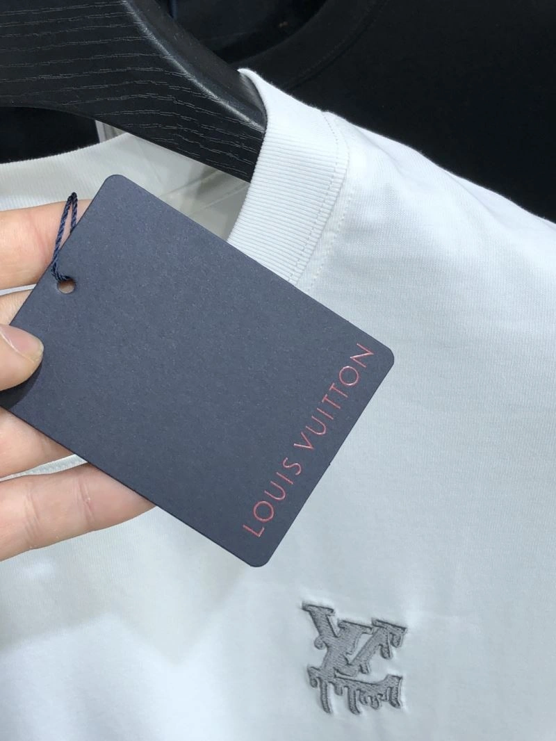 Exact replica Louis Vuitton T-Shirts