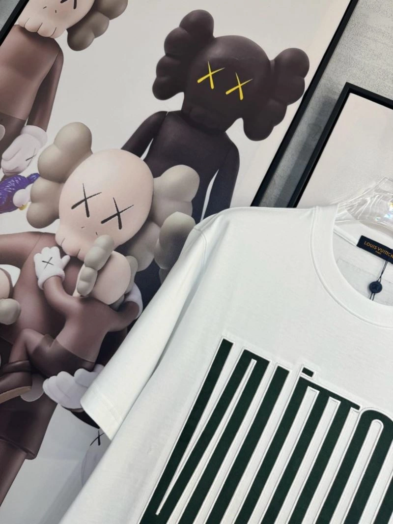 Perfect replica Louis Vuitton T-Shirts