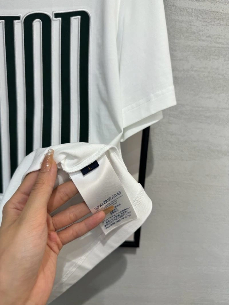 Perfect replica Louis Vuitton T-Shirts